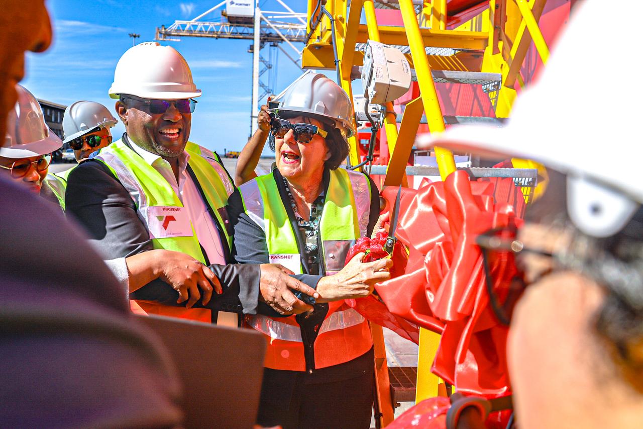 Port Elizabeth Container Terminal Boosts Capacity with New STS Crane ...